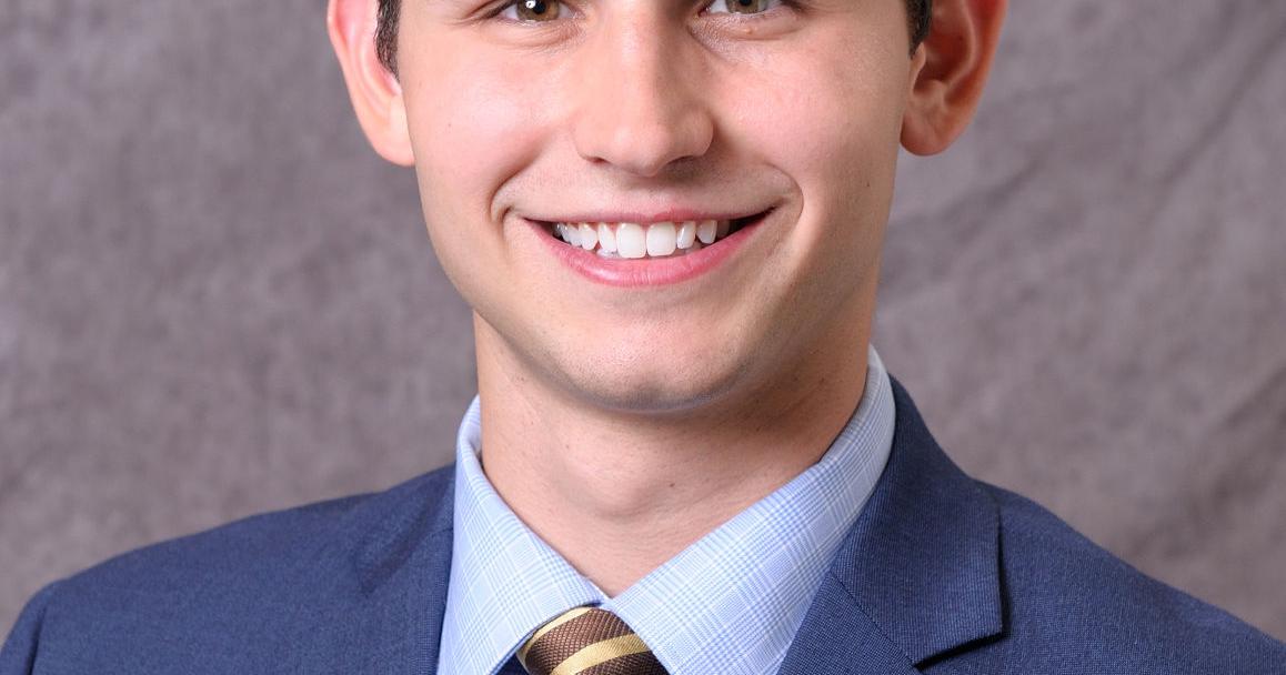 Seniors Thye Fischman and Courtney Cox are crowned Western Michigan ...