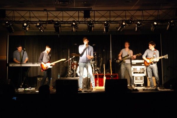 REVIEW: Emily Hearn, The Charlie Rogers Band deliver genuine and raw ...