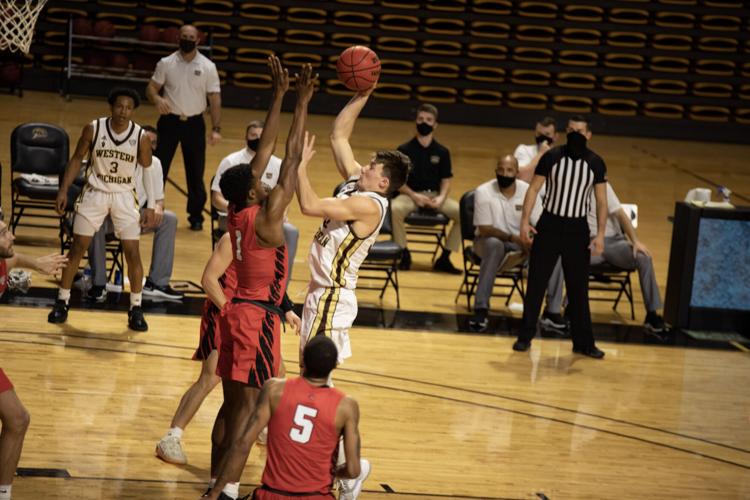 WMU men's basketball falls to Ball State, moves to 1-1 in MAC play to ...