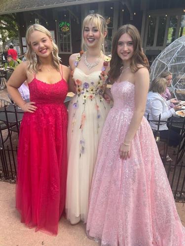 BAY VILLAGE: Prom Time! | News | westlifenews.com