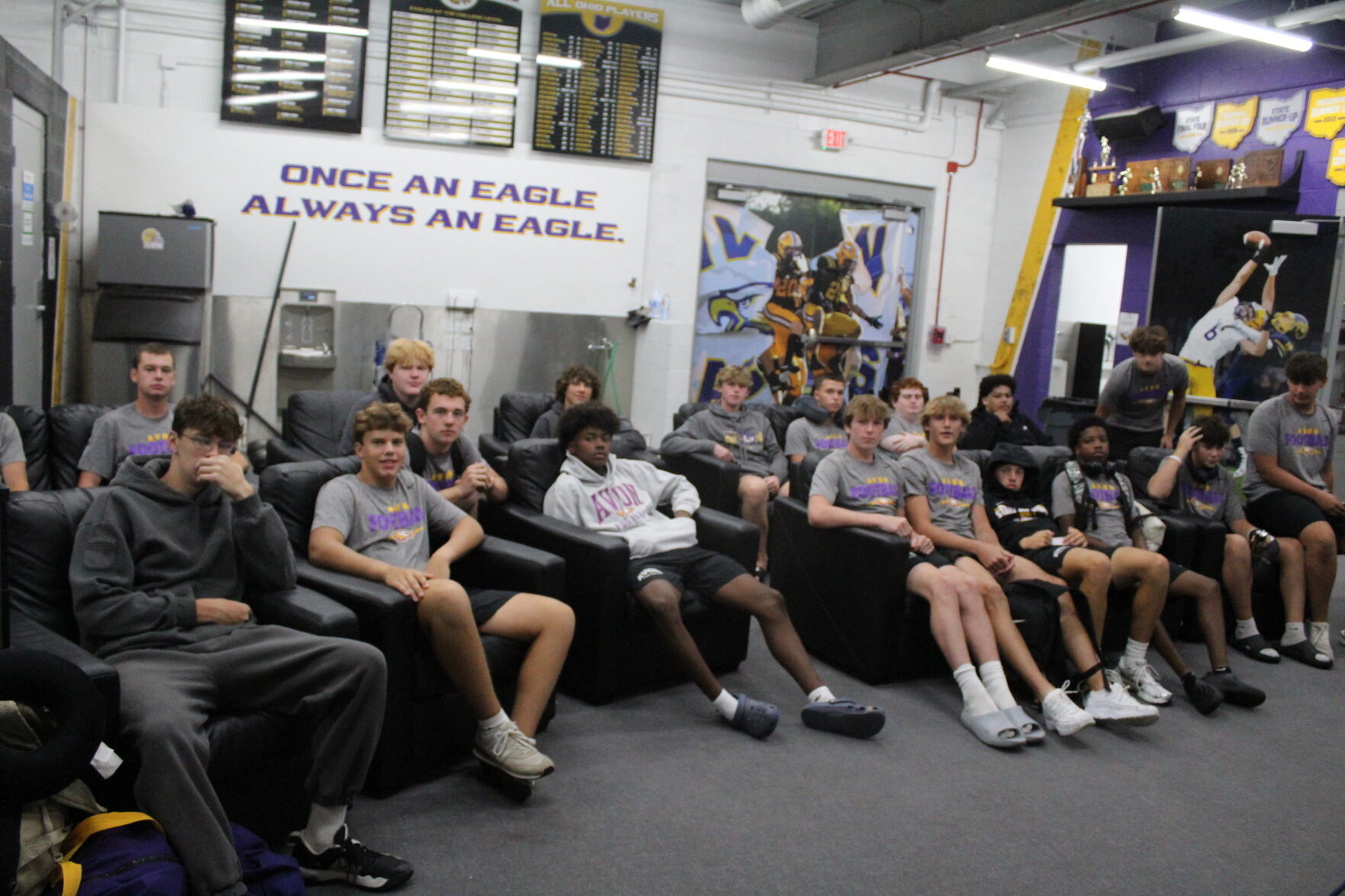 HIGH SCHOOL FOOTBALL: Avon returns from Florida, faces tough foe in ...