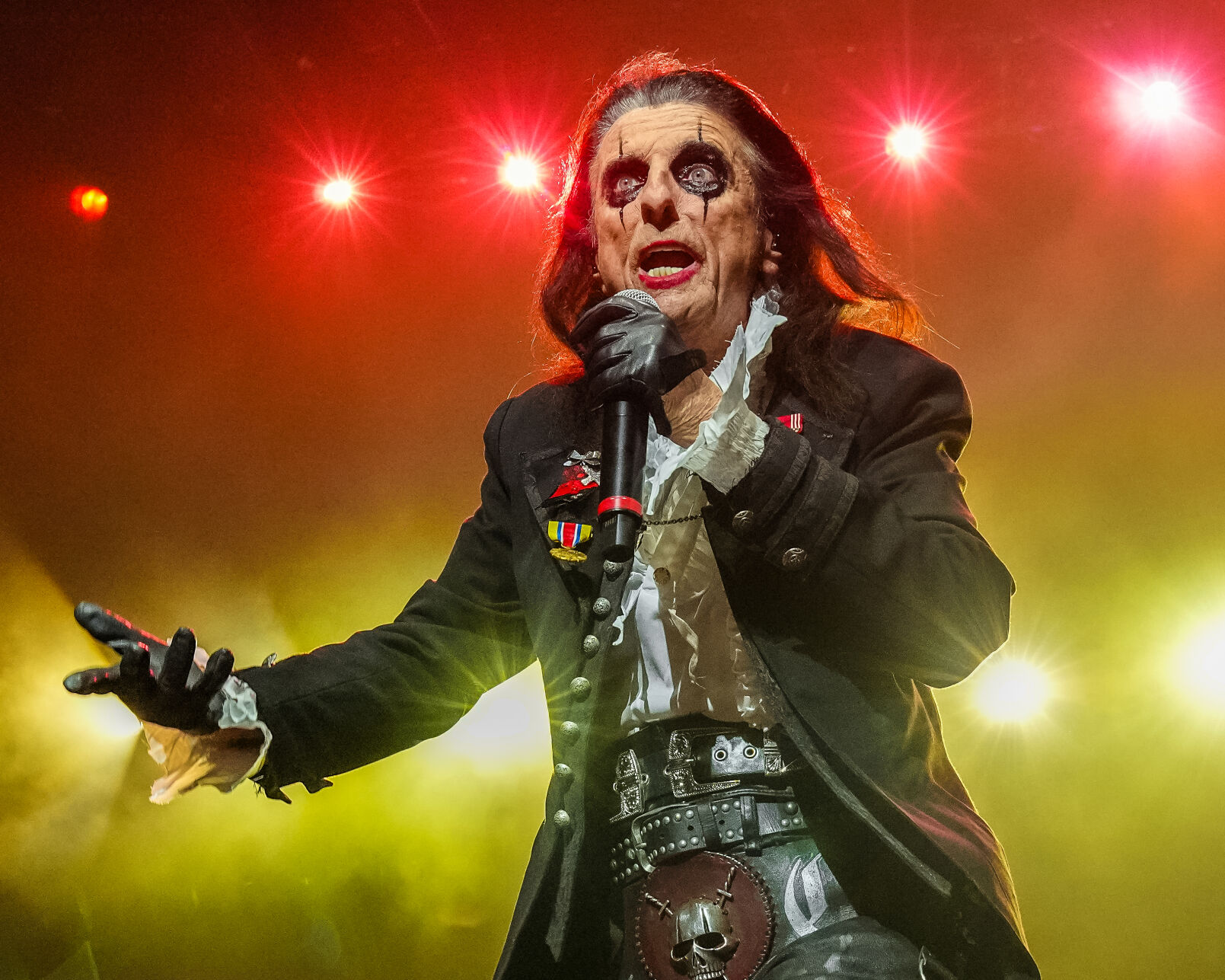 Legendary Alice Cooper ignites The Factory with his high-energy “Too ...