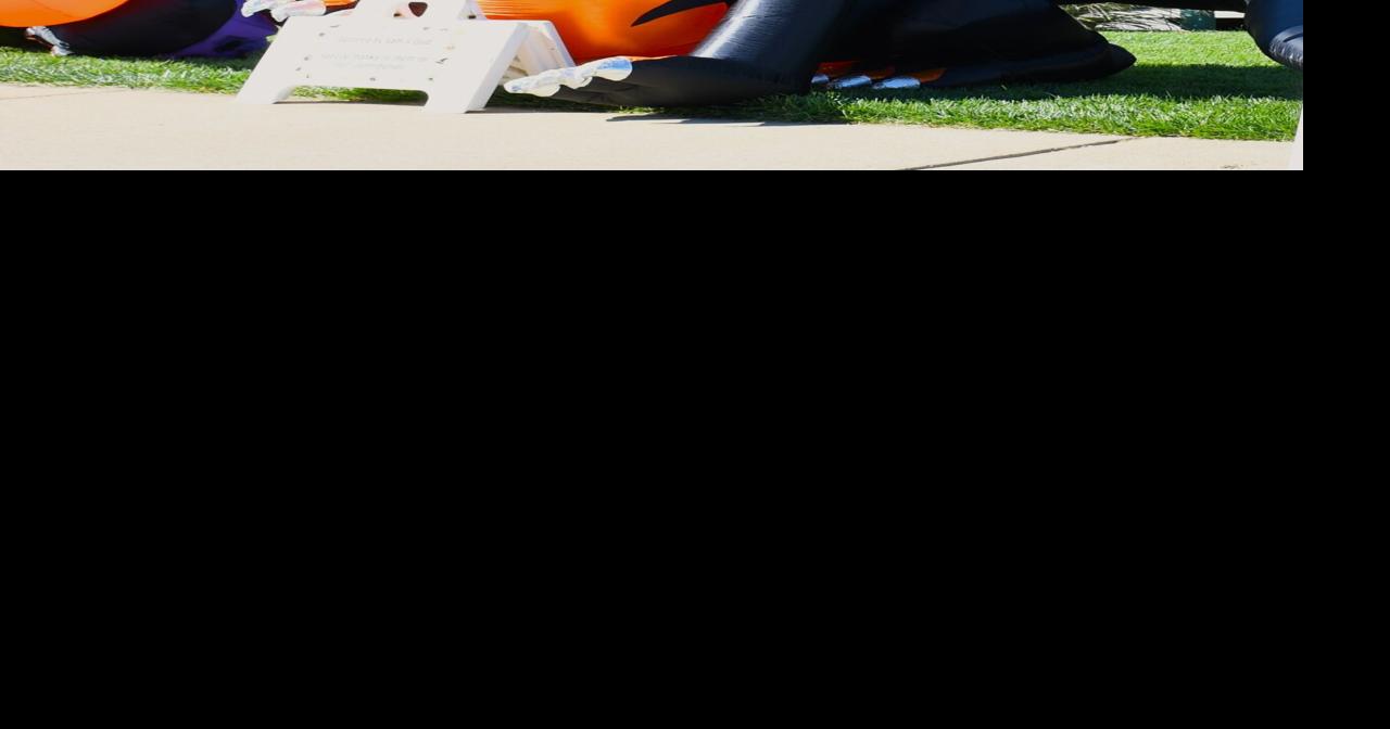 Chesterfield Senior Sampler Trunk or Treat Gallery | Multimedia ...