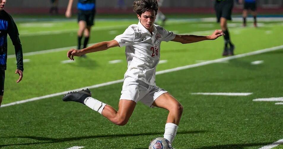 Chaminade's Ponciroli cooks on the soccer field for the Red Devils ...