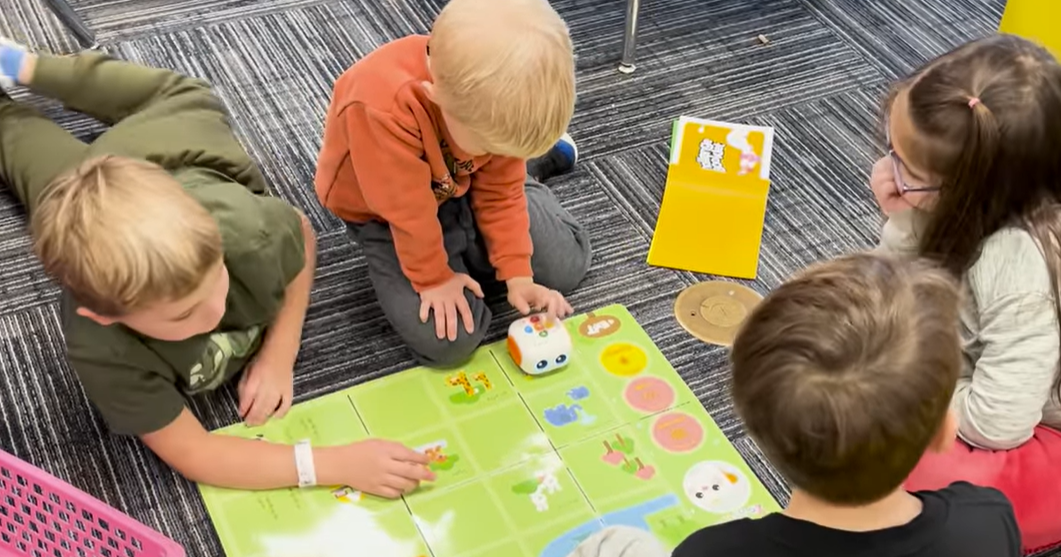 Kindergarteners learn to code | Schools | westnewsmagazine.com