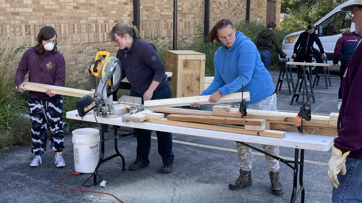 Former Marquette teacher shares passion for community service with ...