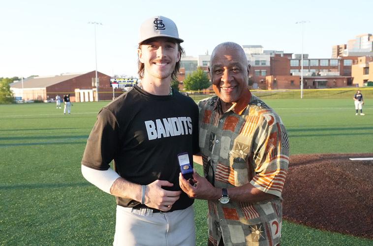 Sports briefs | Sports | westnewsmagazine.com