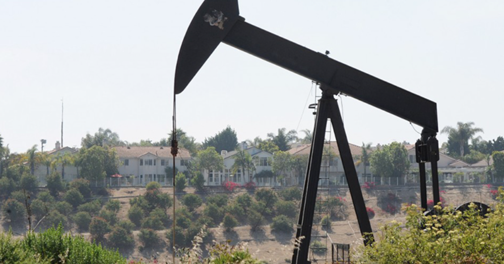 LA City Council Approves Phase-Out of Oil Drilling, Ban on New Wells ...