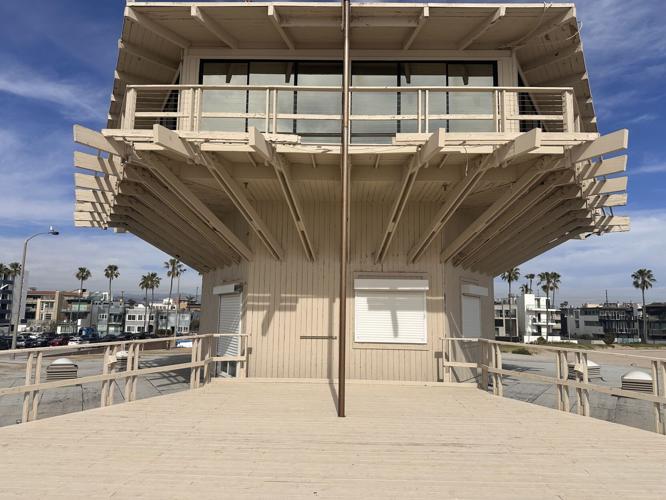 Venice Lifeguard Tower Saved by New "Baywatch" Production | Venice ...
