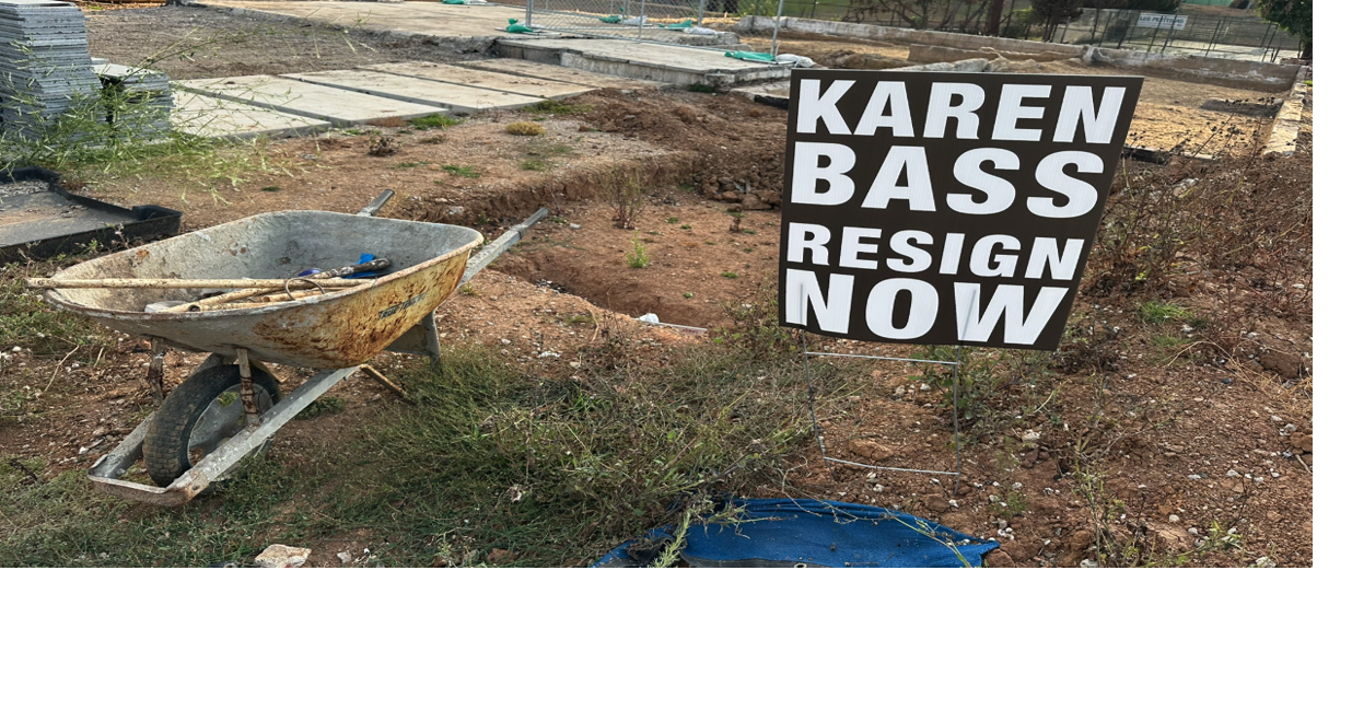 ‘Karen Bass Resign Now’ Signs Appear Across Pacific Palisades as ...