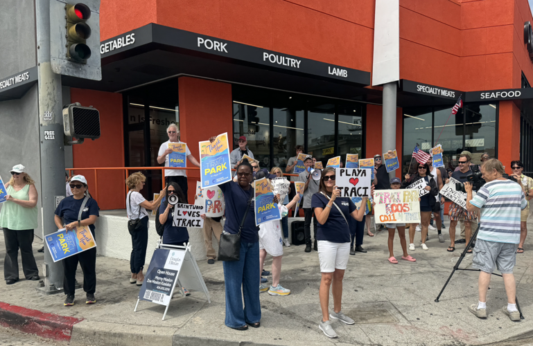 Op-Ed: CD 11 Neighbors Stage Rally in Support of Traci Park | News ...