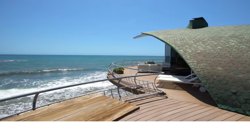Iconic Oceanfront 'Wave House' Finds New Owners in Kloss and Kushner ...