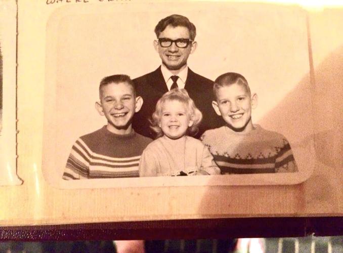 Click for a New Dad Part I: Mistletoe & Family Foes | News ...