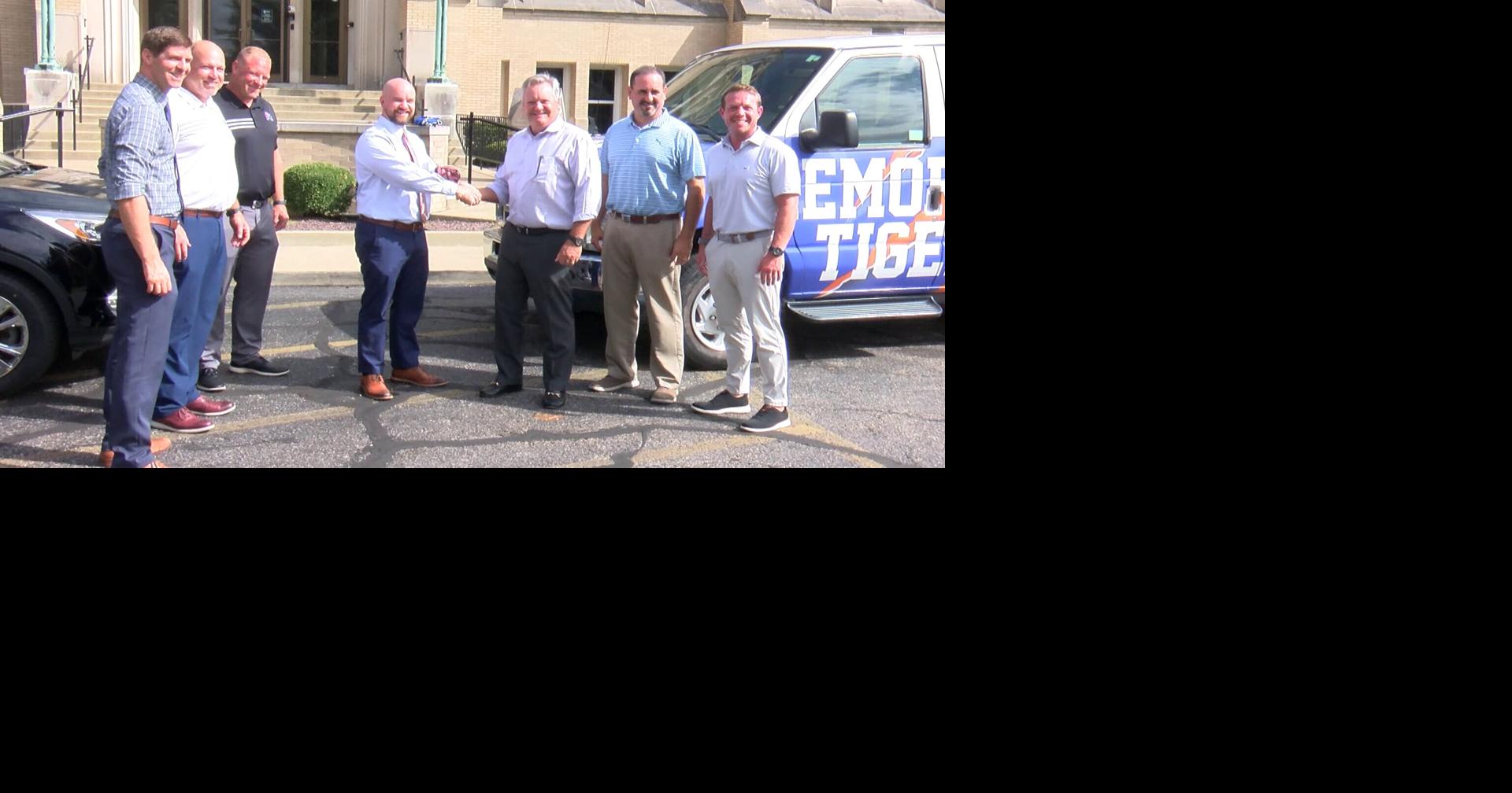 D-Patrick Ford Lincoln donates vehicle, new custom van wrap to Memorial ...