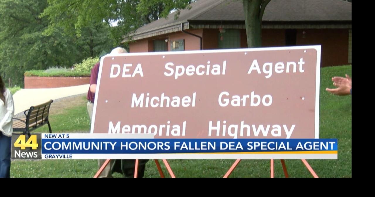 Ceremony held to remember fallen DEA special agent | Illinois | wevv.com