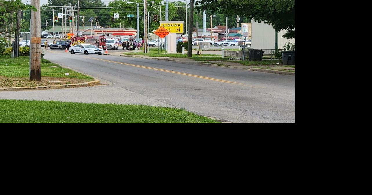 Multiple vehicles involved in crash at Riverside Drive and Highway 41 ...