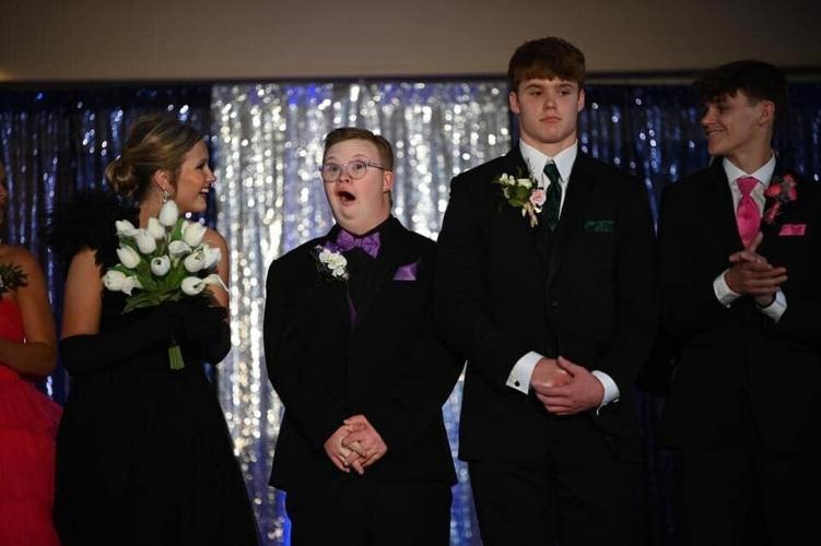 Couple with Down syndrome lands prom king and queen titles | Illinois ...