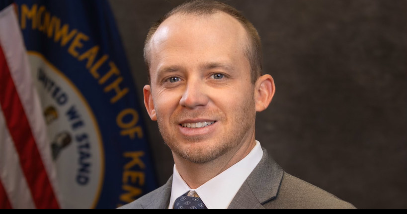 Jonathan Shell sworn in as Kentucky Commissioner of Agriculture ...