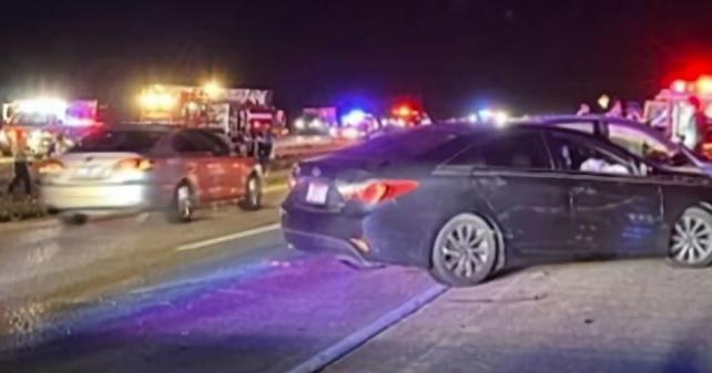 VCSO investigating a seven car crash on I-69 | Indiana | wevv.com