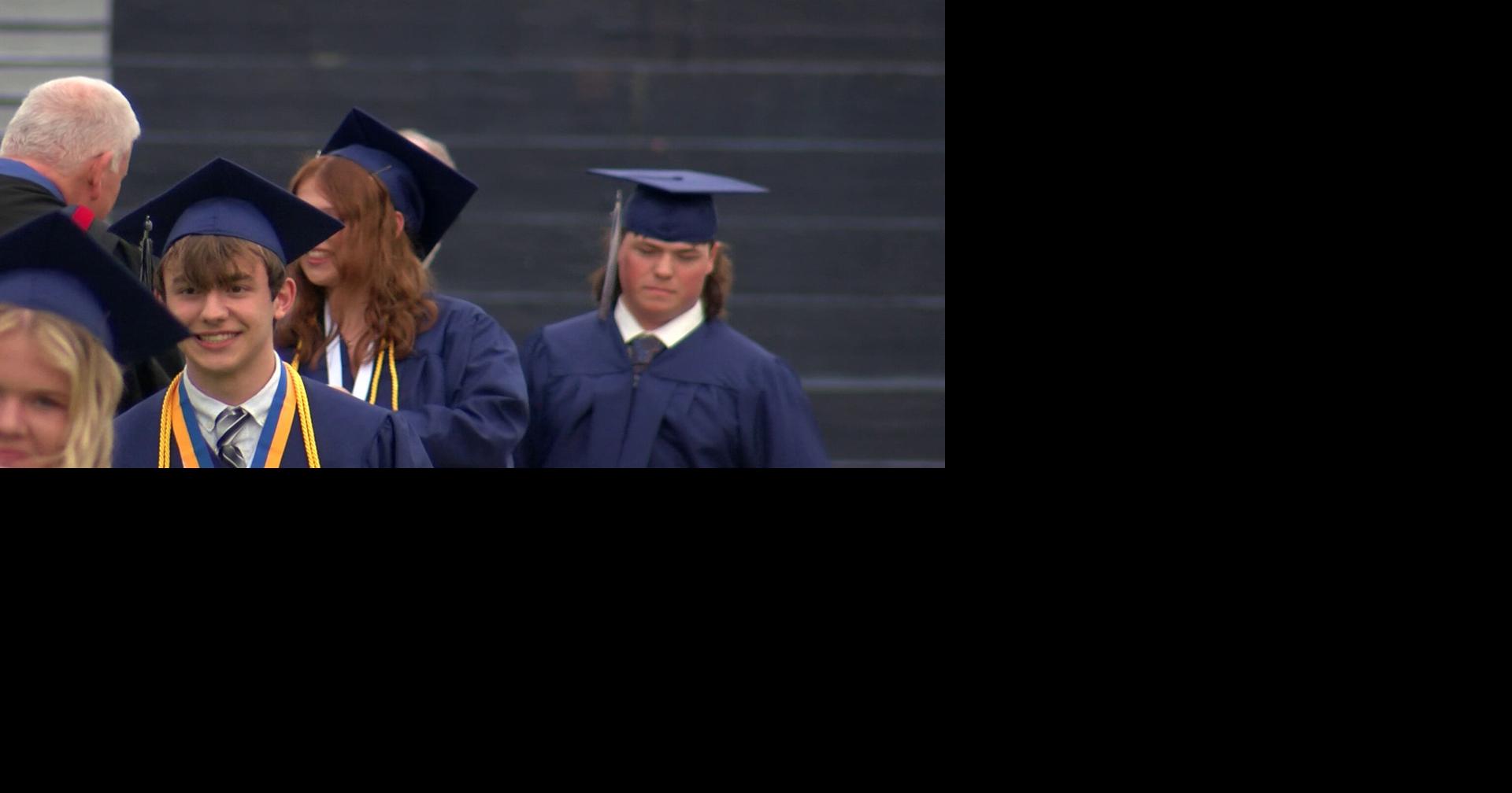 EVSC holds last of 2022 graduation ceremonies | News | wevv.com