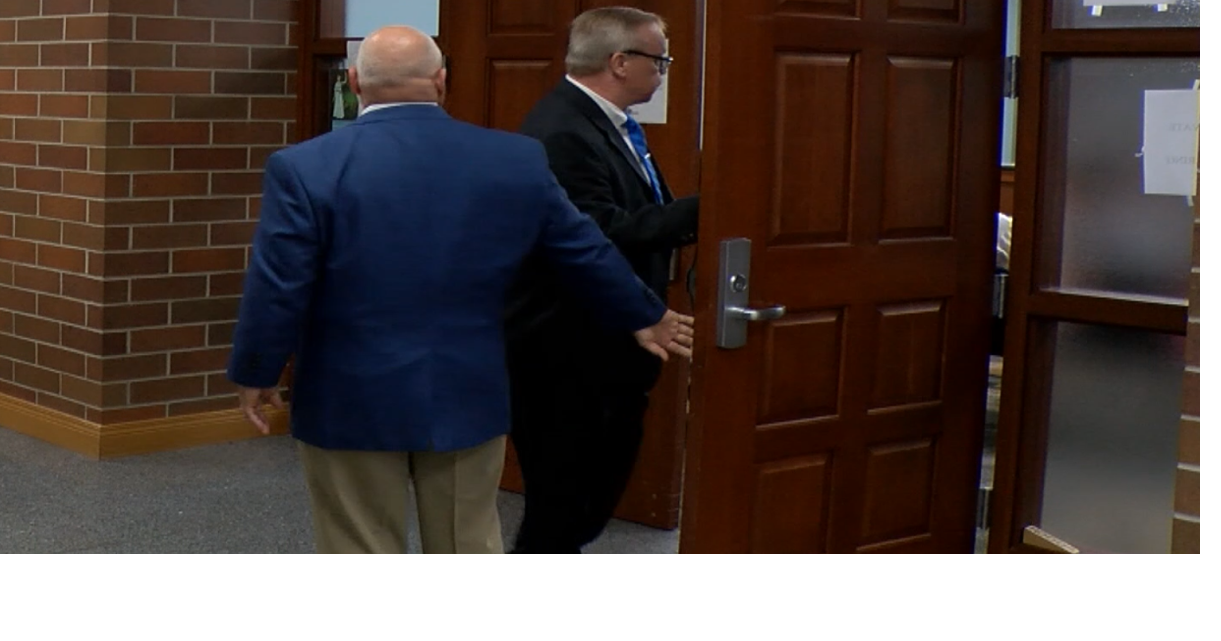 Warrick Co. commissioners reappear in court | News | wevv.com