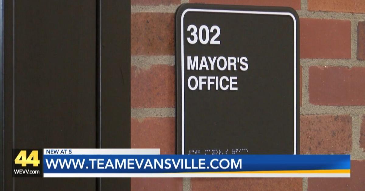 Evansville Mayor meets with Mayor-elect Stephanie Terry to transition ... Evansville Mayor meets with Mayor-elect Stephanie Terry to transition ...