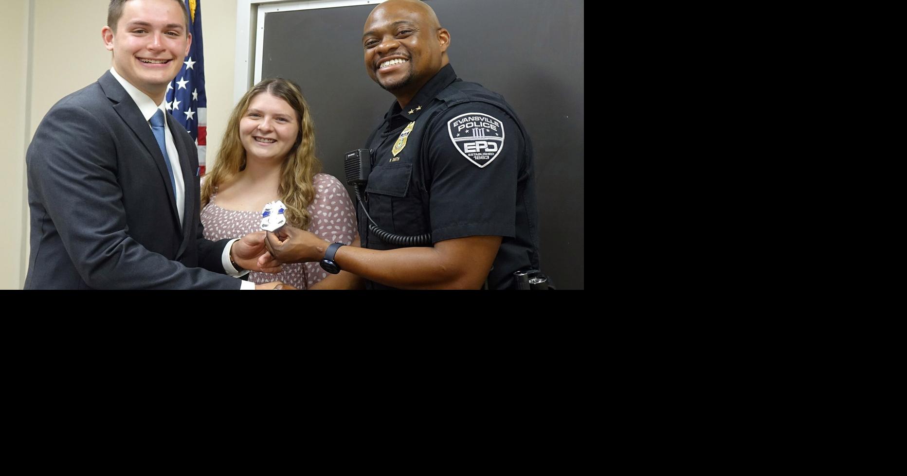 Evansville Police Department swears in another new officer | Indiana ...
