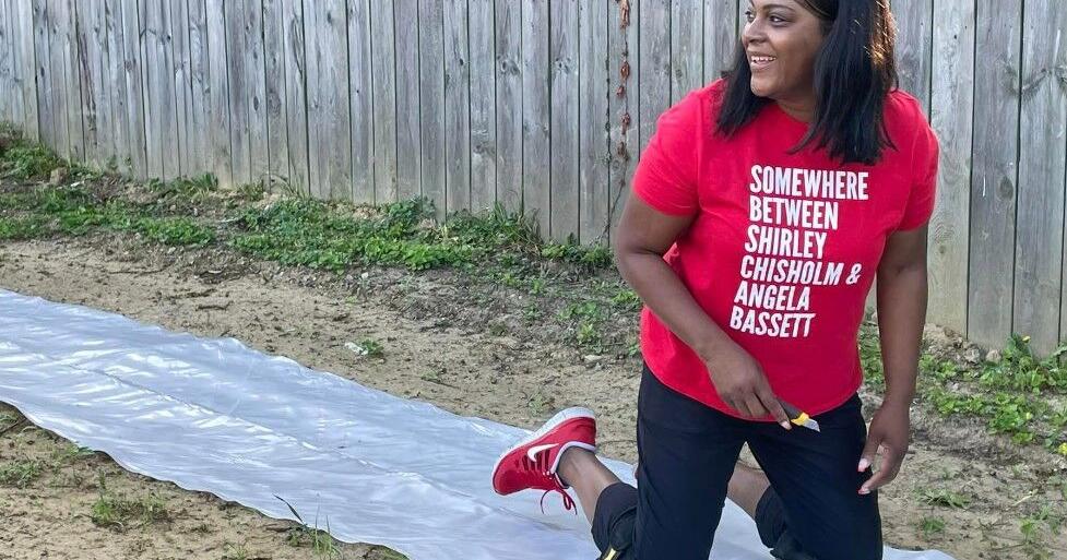 Mayor Stephanie Terry & team taking part in Habitat for Humanity "Build ...