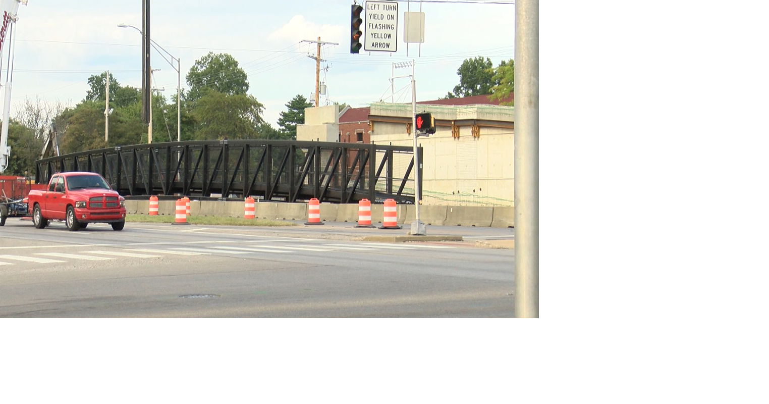 Highway 41 closures tonight for Installation of Pedestrian Bridge ...