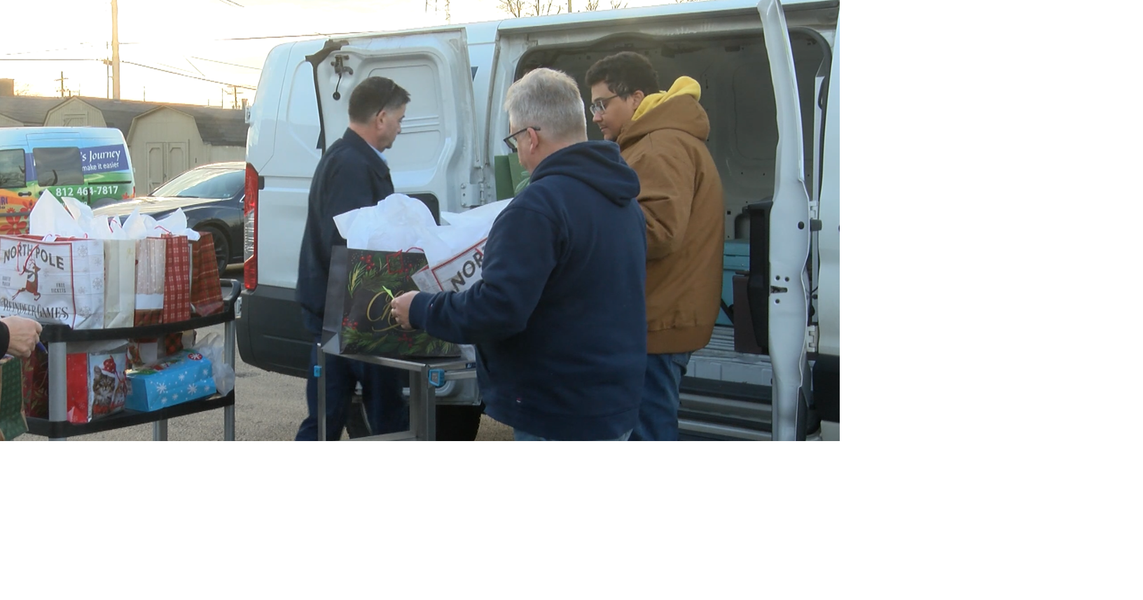 Organizations bring Holiday cheer with Meals On Wheels | News | wevv.com