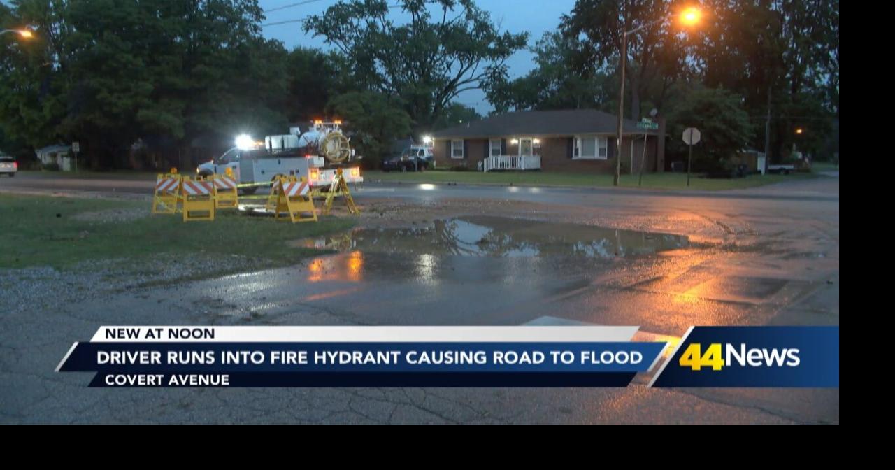 Driver hits fire hydrant, causing road to flood | Video | wevv.com