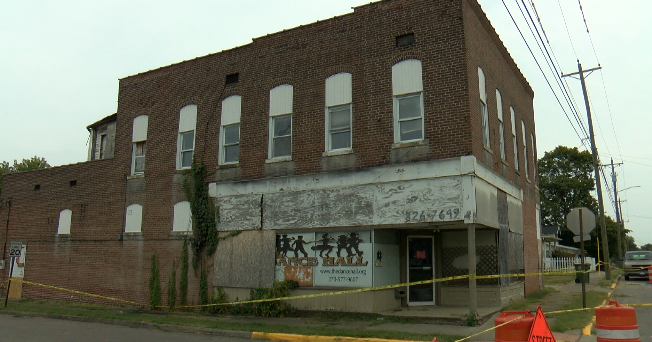 Historic Henderson building to be demolished after partial roof ...