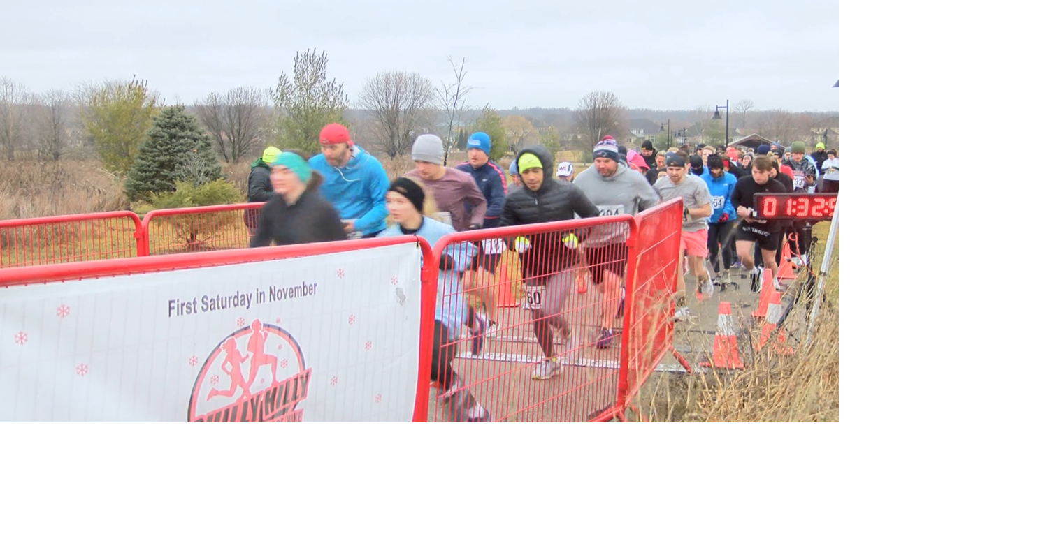 Runners brave the cold for 'Freakin Freezin' race in Newburgh | News ...