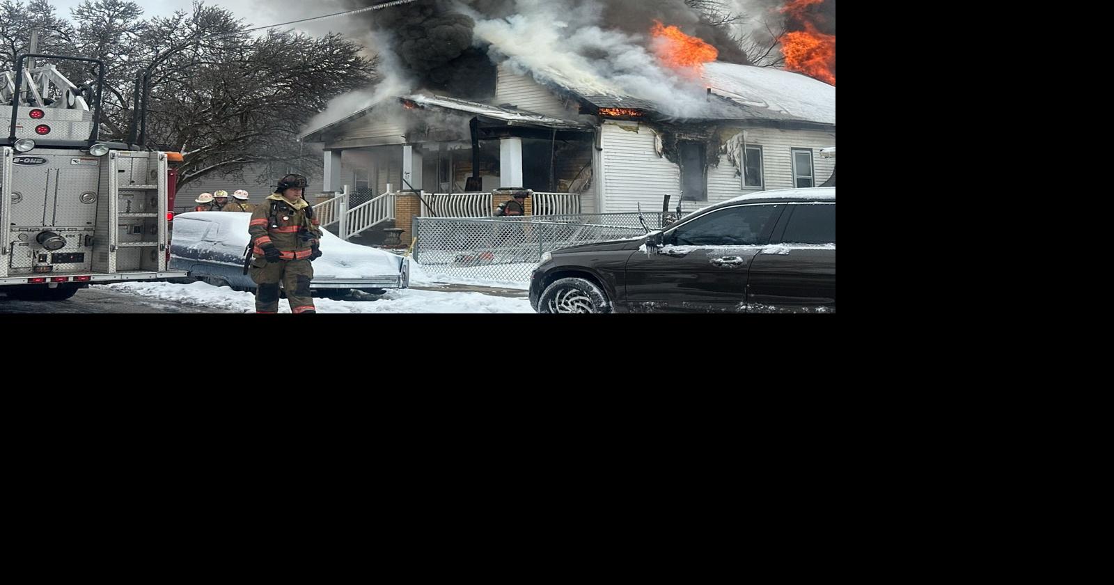Crews battling house fire in Evansville | Indiana | wevv.com