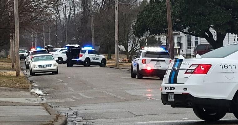 Evansville Police looking for armed suspect following Tuesday morning ...