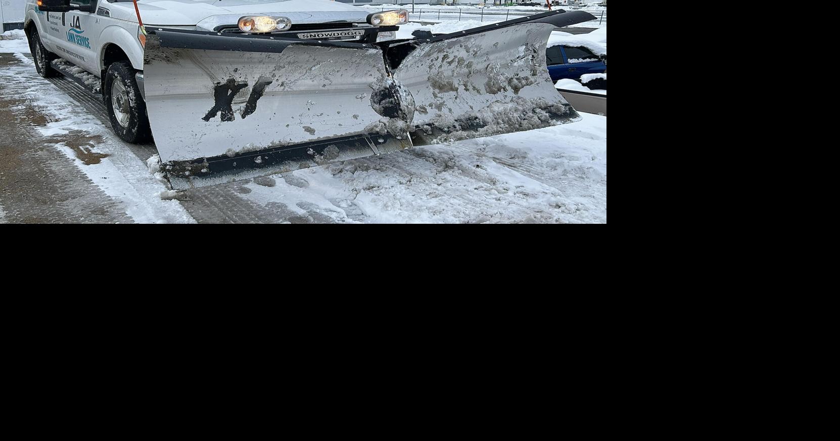 Fort Wayne plowing business welcomes Wednesday's snow | News | wfft.com