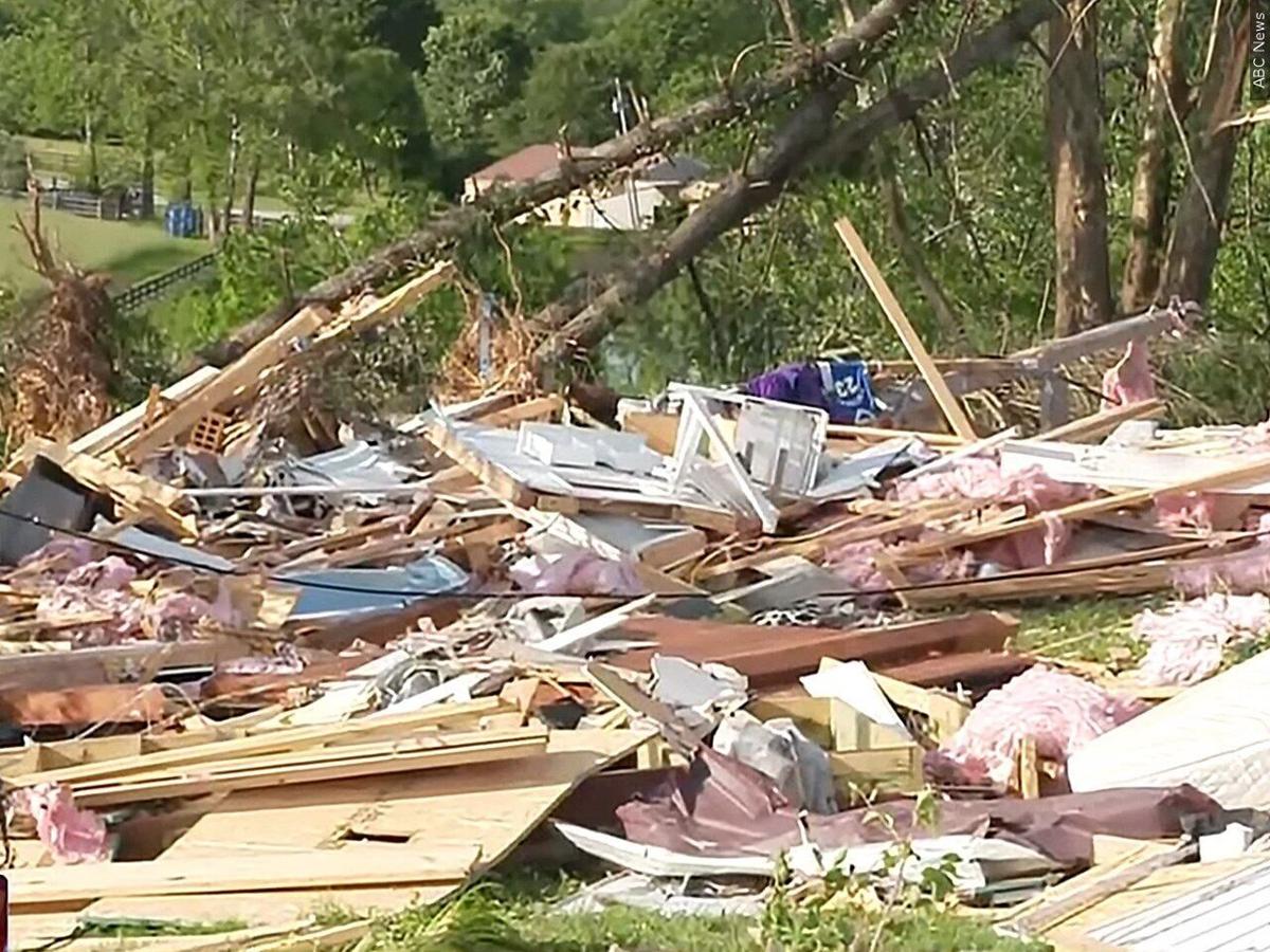 2 dead after Northwest Indiana tornado outbreak | News | wfft.com