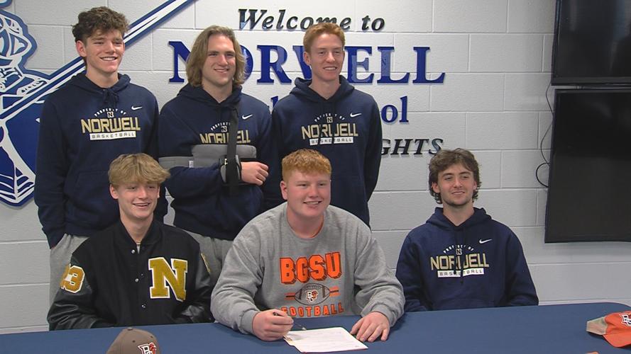 Brody Bolyn Signing Gallery | | wfft.com