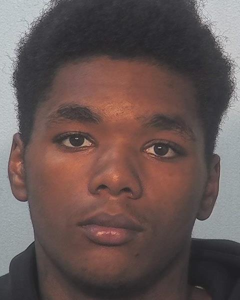 Fort Wayne shooting leaves one dead, two teens charged | News | wfft.com