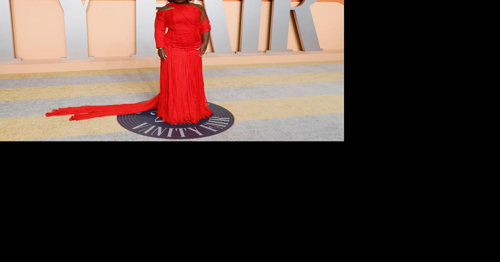 Not even an earthquake could shake the sparkle inside the Vanity Fair ...