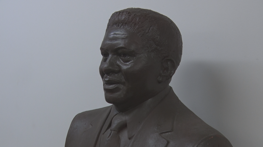 Fort Wayne honors John Nuckols with proclamation and bust as Race Card ...