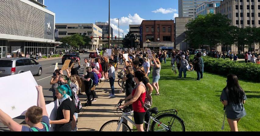 Fort Wayne Mayor Tom Henry reflects on weekend downtown protests | News ...