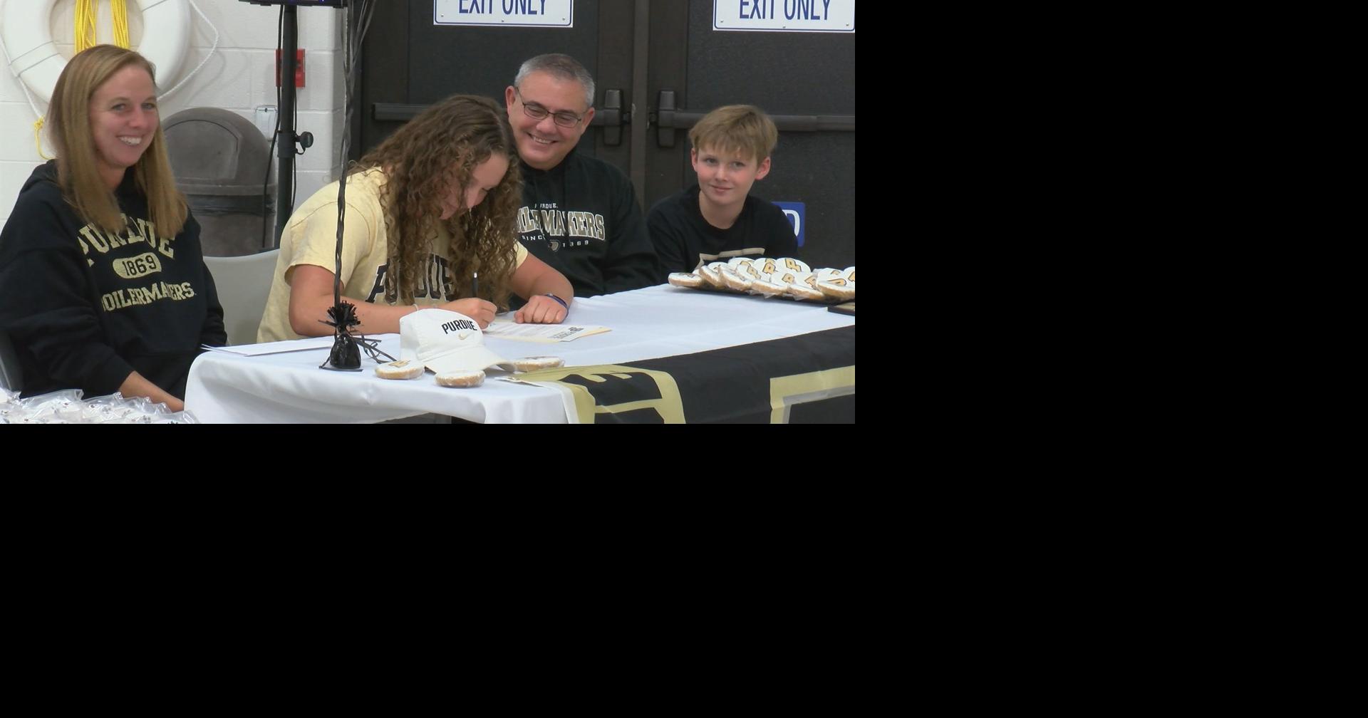 Merritt, Lindsay continue swim career at college level | High School ...