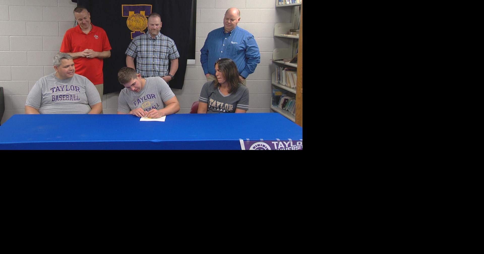 Blackhawk's Jake Boyer signs with Taylor | High School | wfft.com