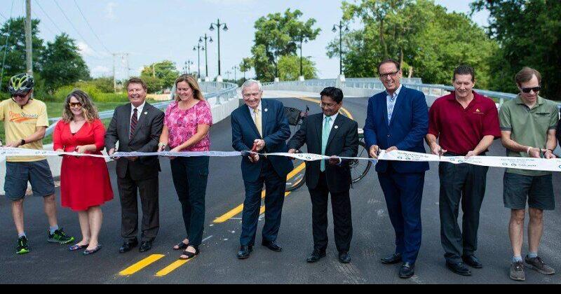 Fort Wayne leaders, residents celebrate completion of Van Buren Street ...