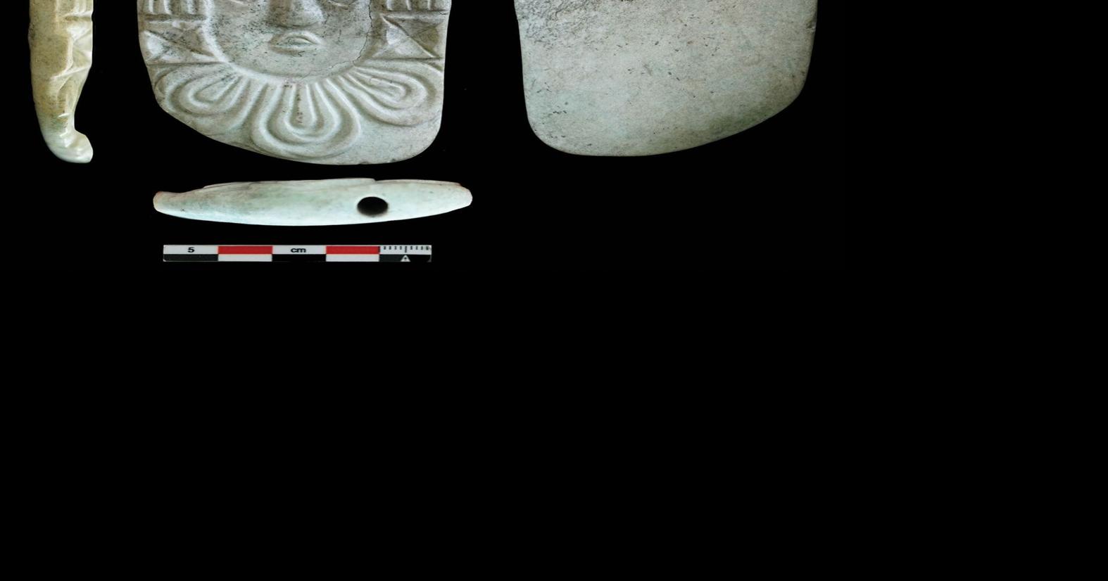 Discovery in Maya pyramid reveals dramatic dynasty collapse ...