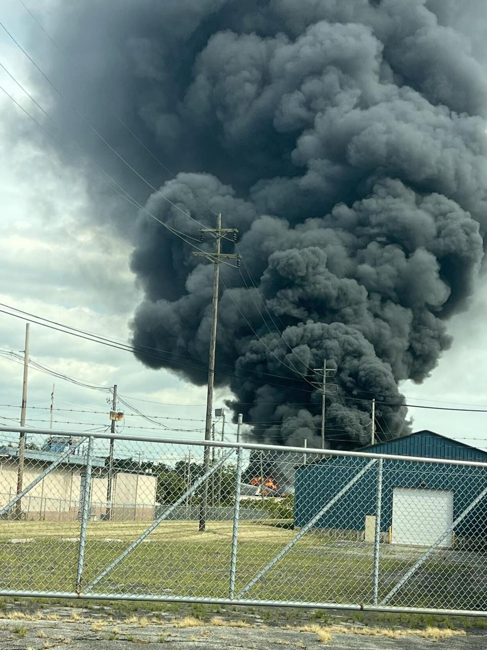 Fire erupts on Fort Wayne's east side | Local | wfft.com