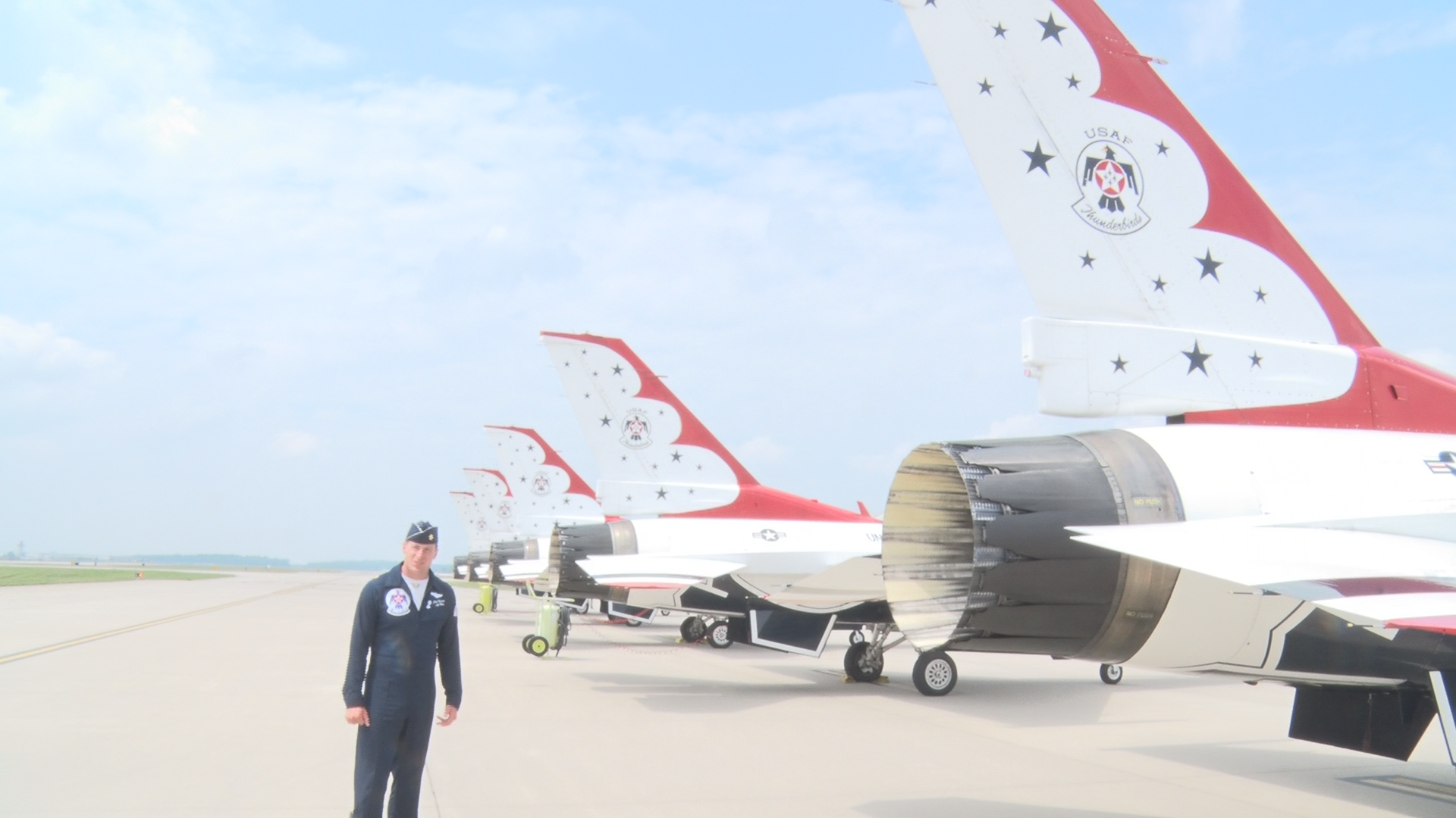 The USAF Thunderbirds prepare for the Fort Wayne Air Show | News | wfft.com