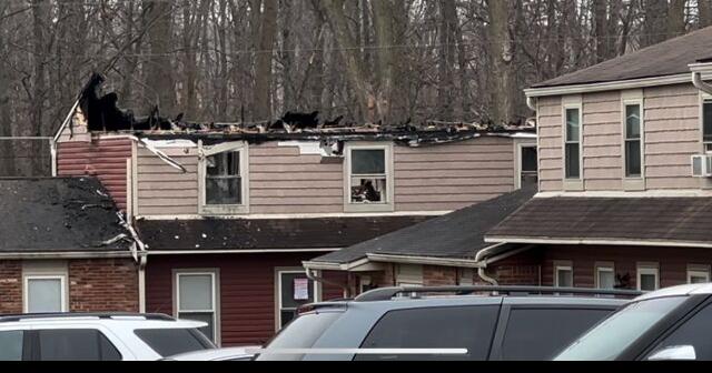 Fort Wayne apartment fire forces evacuation, destroys roof | News ...