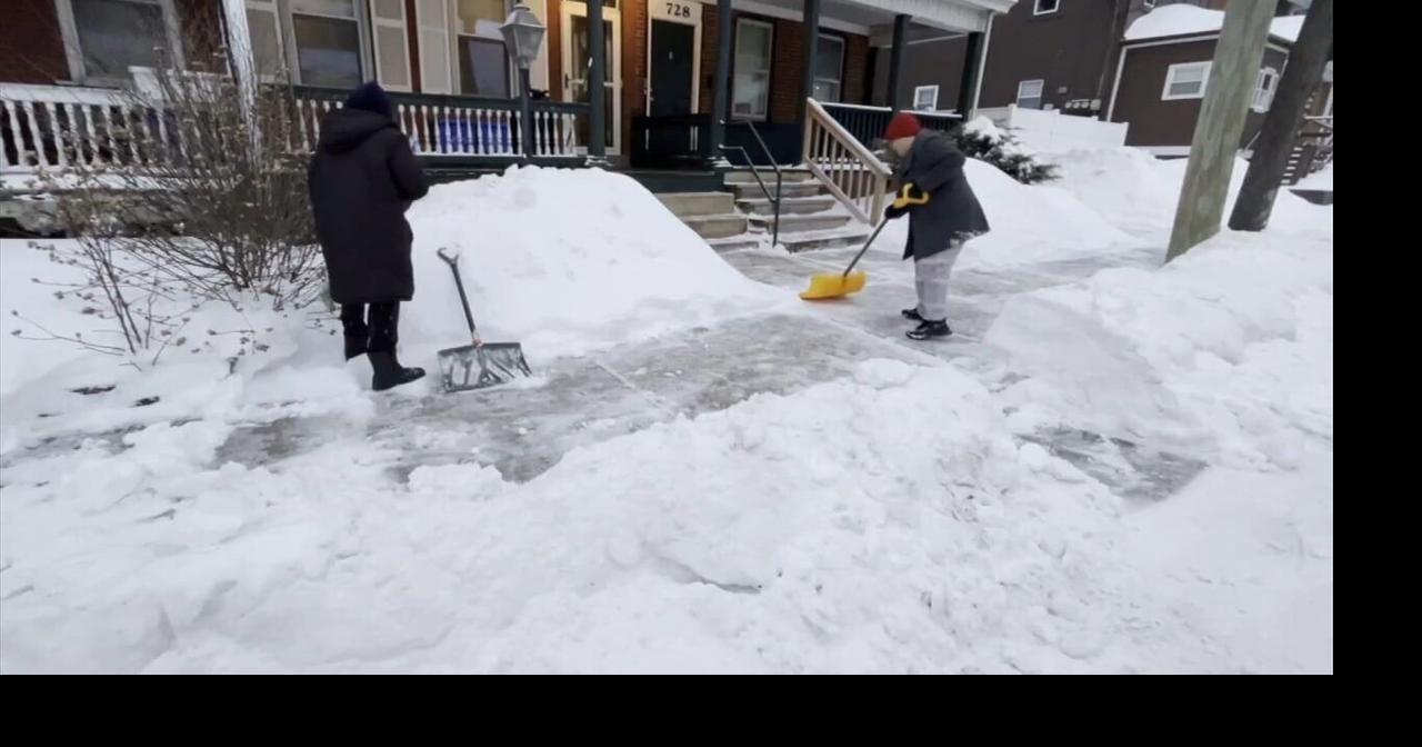 DIGGING OUT: 69 News reporters check conditions Monday morning after ...